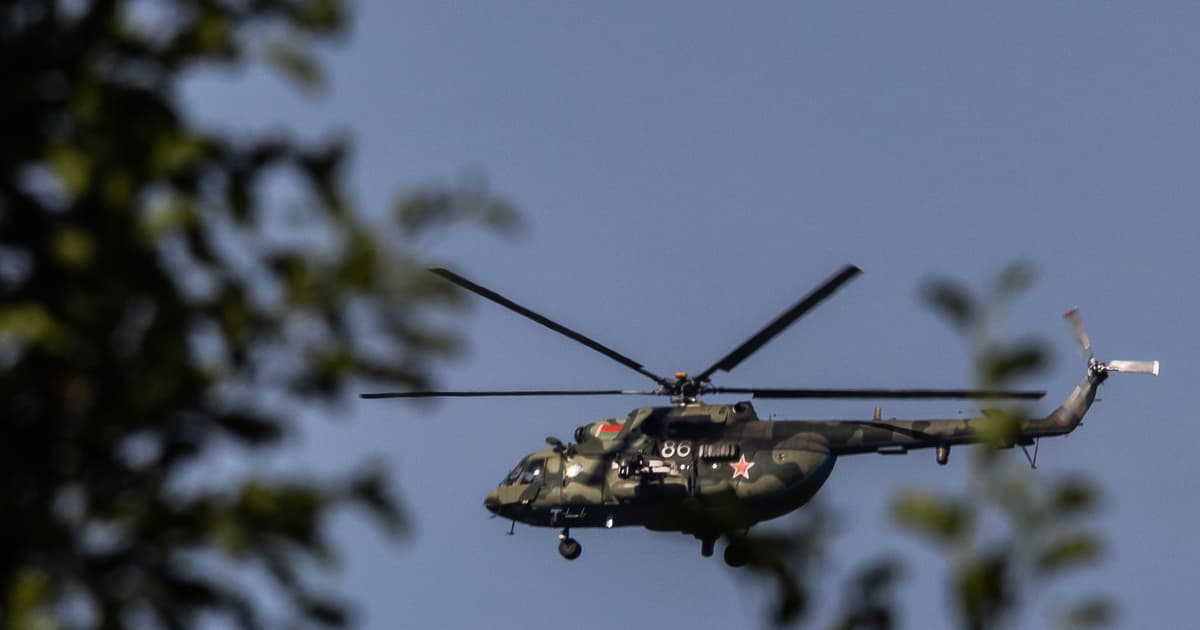 В небе над Польшей видели белорусские вертолеты Польские военные не