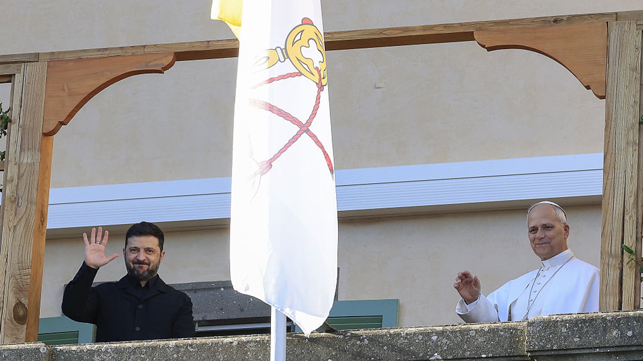 Zelenskyy meets Pope Leo XIV in Rome to discuss peace efforts, POW return