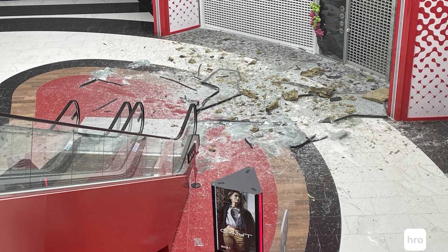 Blockbuster Mall in Kyiv damaged by Russian attack. Here's what it looks like (PHOTOS, VIDEO)